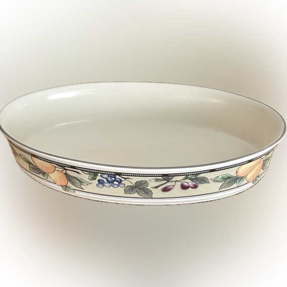 Mikasa | Dining | Mikasa Intaglio Baking Dish | Poshmark